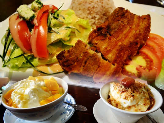 Where To Eat in Sagada + Restaurants Reviews | WW Travel & Food Blog